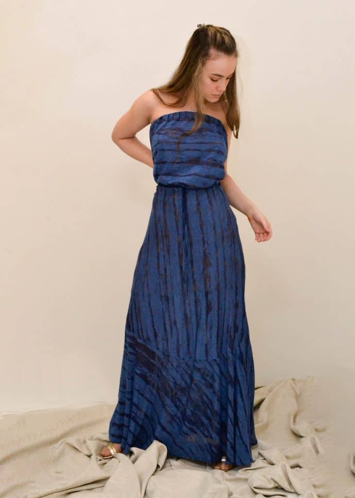 Vestido strapless engomado azul devore - Genuino